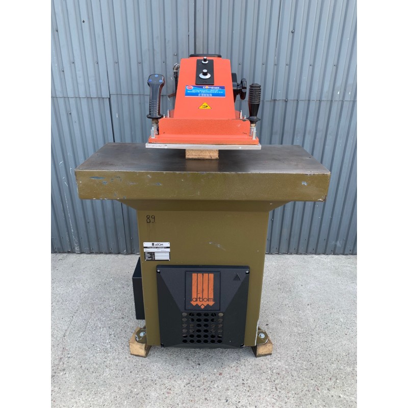 ATOM VS 918 clicker press cutting machine