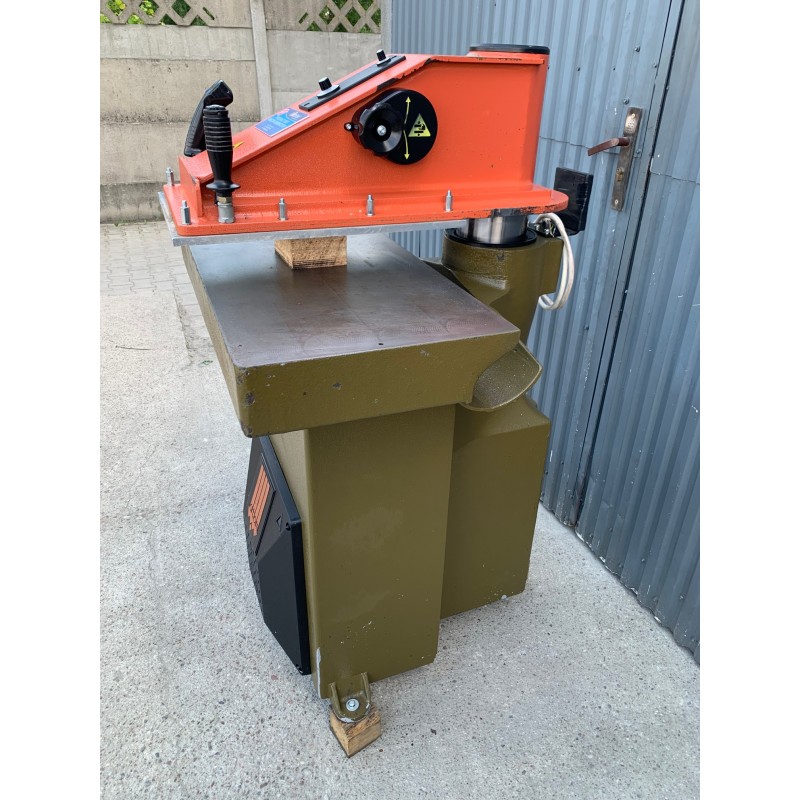 ATOM VS 918 clicker press cutting machine