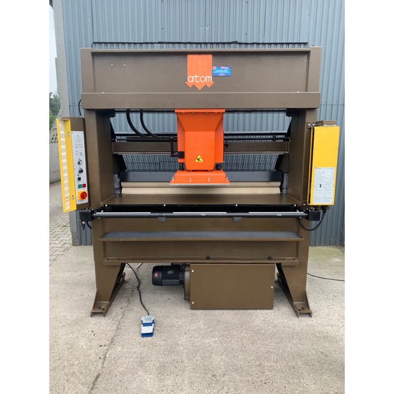 Atom HS520 / 3 Travelling cutting machine !!SOLD!!